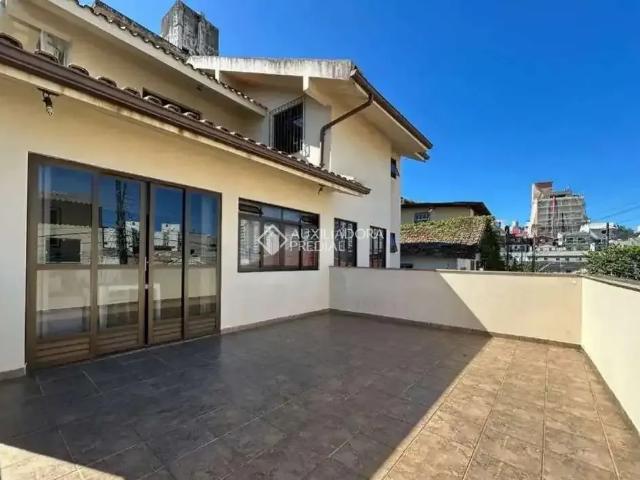Casa / Sobrado para Venda em Florianópolis/SC Centro 4 Quartos