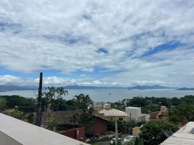 Casa / Sobrado para Venda em Florianópolis/SC Centro 4 Quartos