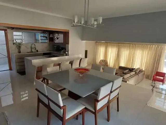 Casa / Sobrado para Venda em Florianópolis/SC Centro 4 Quartos