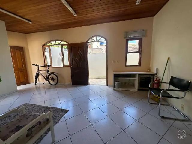 Casa / Sobrado para Venda em Florianópolis/SC Centro 4 Quartos