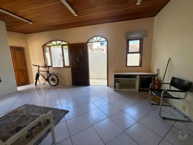 Casa / Sobrado para Venda em Florianópolis/SC Centro 4 Quartos