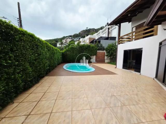 Casa / Sobrado para Venda em Florianópolis/SC Centro 4 Quartos