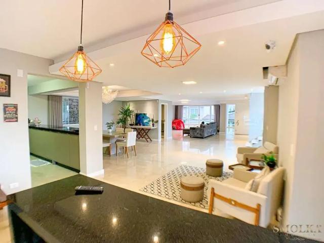 Casa / Sobrado para Venda em Florianópolis/SC Centro 4 Quartos
