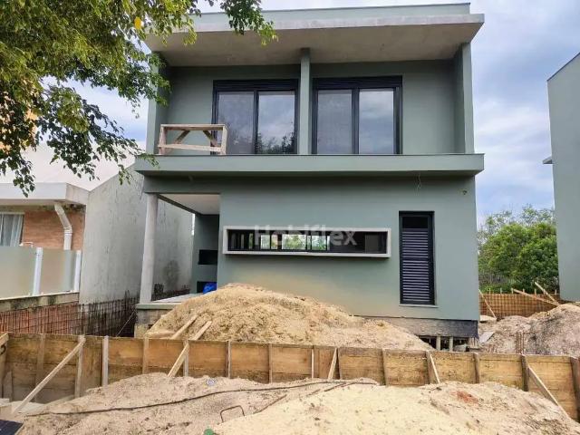 Casa / Sobrado para Venda em Florianópolis/SC Açores 3 Quartos