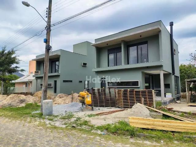 Casa / Sobrado para Venda em Florianópolis/SC Açores 3 Quartos