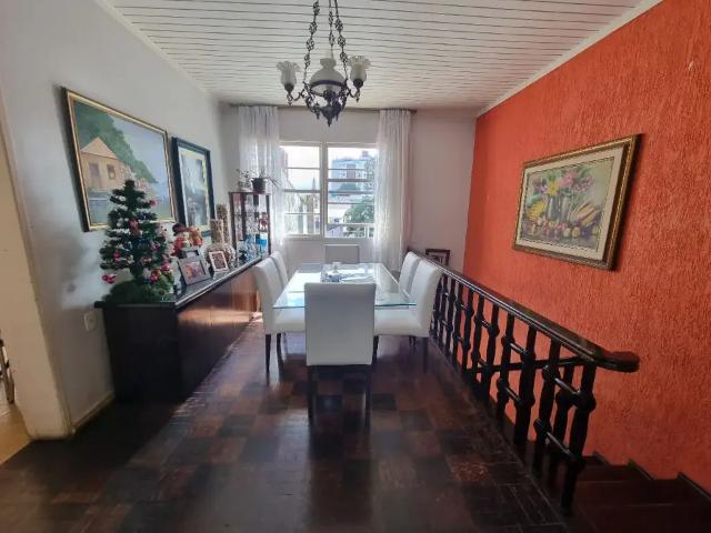 Casa / Sobrado para Venda em Florianópolis/SC Agronômica 4 Quartos