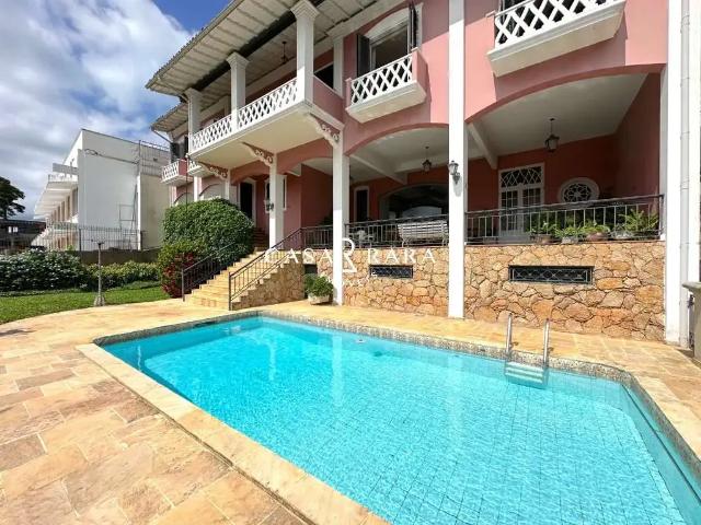 Casa / Sobrado para Venda em Florianópolis/SC Agronômica 4 Quartos