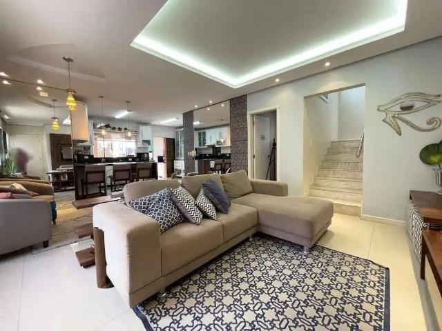 Casa / Sobrado para Venda em Florianópolis/SC Agronômica 4 Quartos