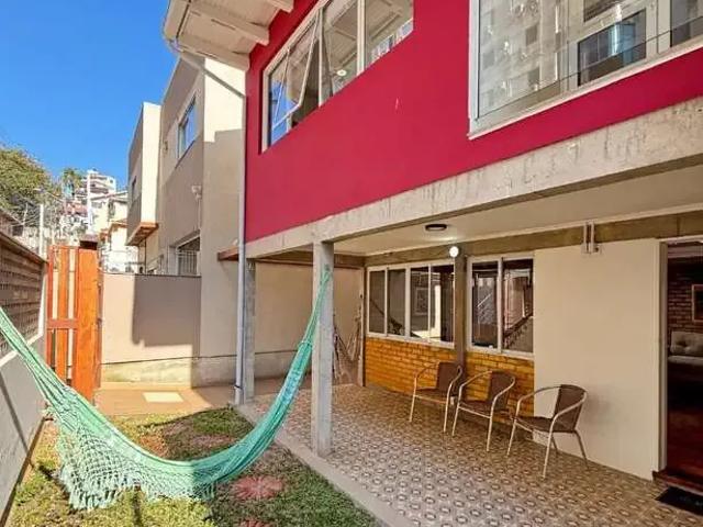 Casa / Sobrado para Venda em Florianópolis/SC Agronômica 4 Quartos