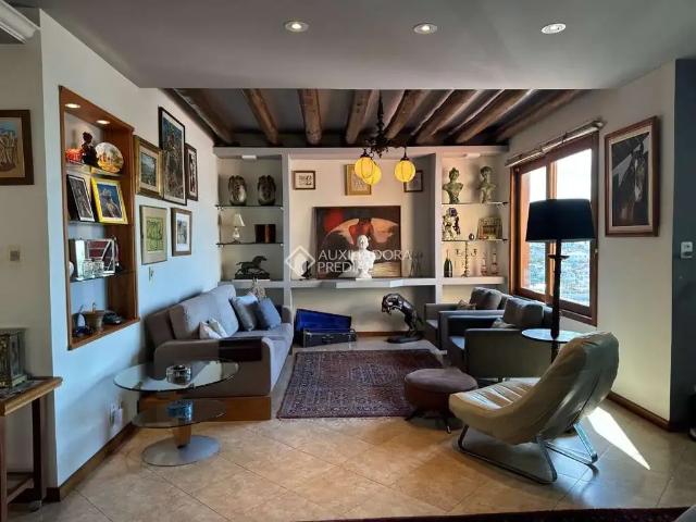 Casa / Sobrado para Venda em Florianópolis/SC Agronômica 4 Quartos