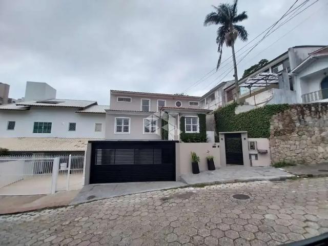 Casa / Sobrado para Venda em Florianópolis/SC Agronômica 4 Quartos