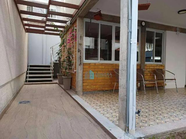 Casa / Sobrado para Venda em Florianópolis/SC Agronômica 4 Quartos