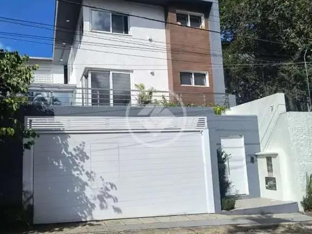 Casa / Sobrado para Venda em Florianópolis/SC Agronômica 4 Quartos