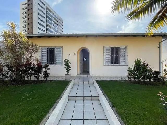 Casa / Sobrado para Venda em Florianópolis/SC Agronômica 5 Quartos
