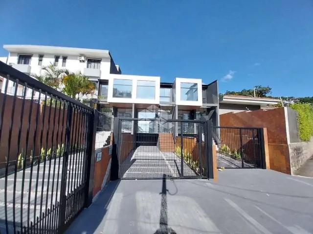 Casa / Sobrado para Venda em Florianópolis/SC Agronômica 2 Quartos