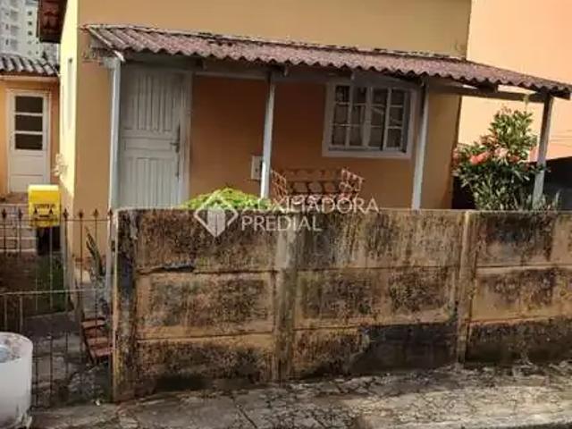 Casa / Sobrado para Venda em Florianópolis/SC Agronômica 2 Quartos