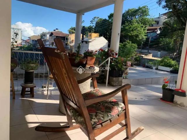 Casa / Sobrado para Venda em Florianópolis/SC Agronômica 2 Quartos