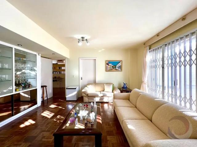 Casa / Sobrado para Venda em Florianópolis/SC Agronômica 3 Quartos