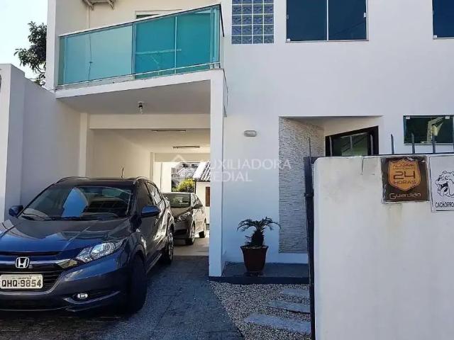 Casa / Sobrado para Venda em Florianópolis/SC Agronômica 3 Quartos