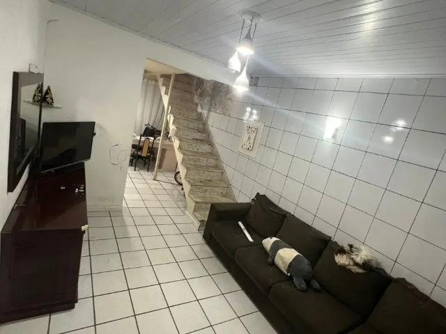 Casa / Sobrado para Venda em Florianópolis/SC Agronômica 3 Quartos