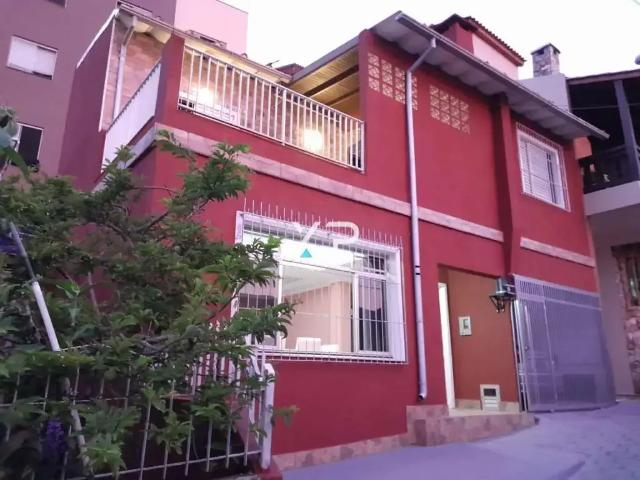 Casa / Sobrado para Venda em Florianópolis/SC Agronômica 3 Quartos