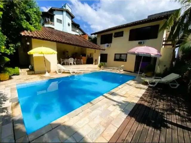 Casa / Sobrado para Venda em Florianópolis/SC Agronômica 3 Quartos