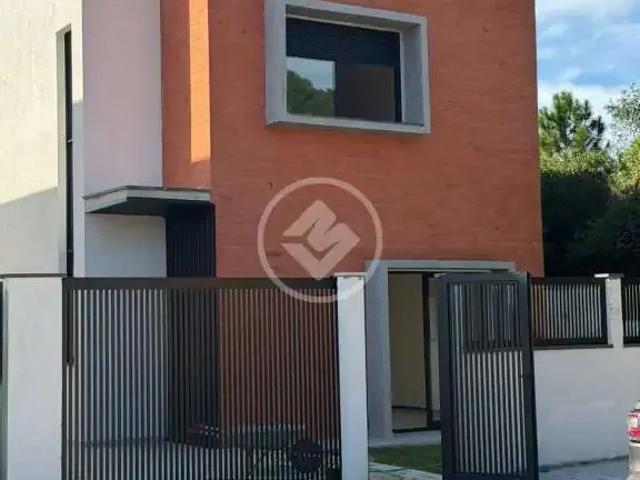 Casa / Sobrado para Venda em Florianópolis/SC Armação do Pântano do Sul 3 Quartos