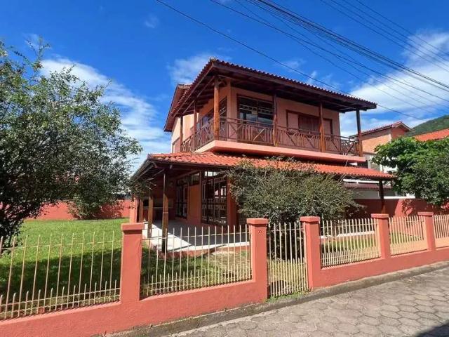 Casa / Sobrado para Venda em Florianópolis/SC Armação do Pântano do Sul 3 Quartos