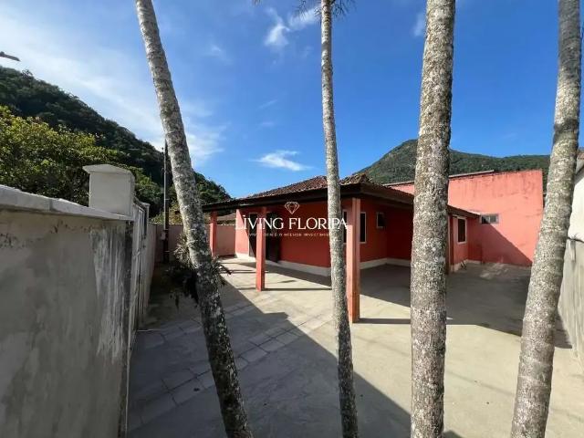 Casa / Sobrado para Venda em Florianópolis/SC Armação do Pântano do Sul 3 Quartos