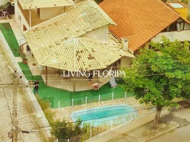 Casa / Sobrado para Venda em Florianópolis/SC Armação do Pântano do Sul 4 Quartos