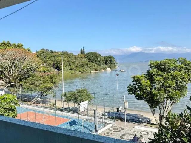 Casa / Sobrado para Venda em Florianópolis/SC Bom Abrigo 3 Quartos