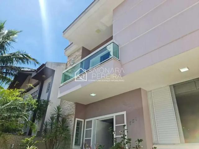 Casa / Sobrado para Venda em Florianópolis/SC Balneário