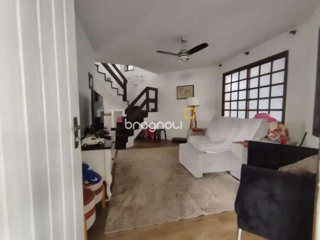 Casa / Sobrado para Venda em Florianópolis/SC Balneário 4 Quartos