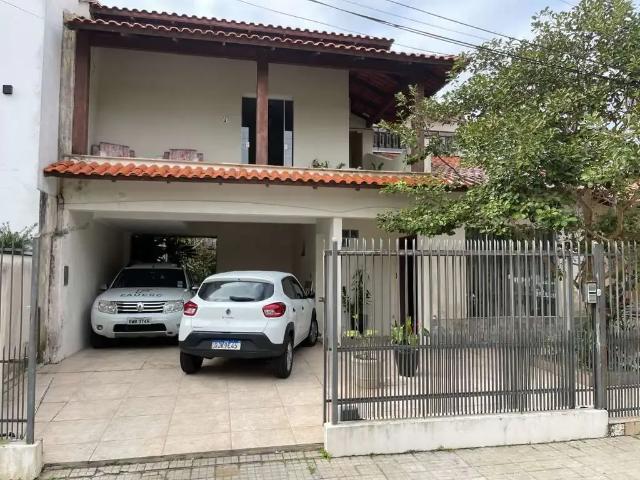 Casa / Sobrado para Venda em Florianópolis/SC Balneário 4 Quartos