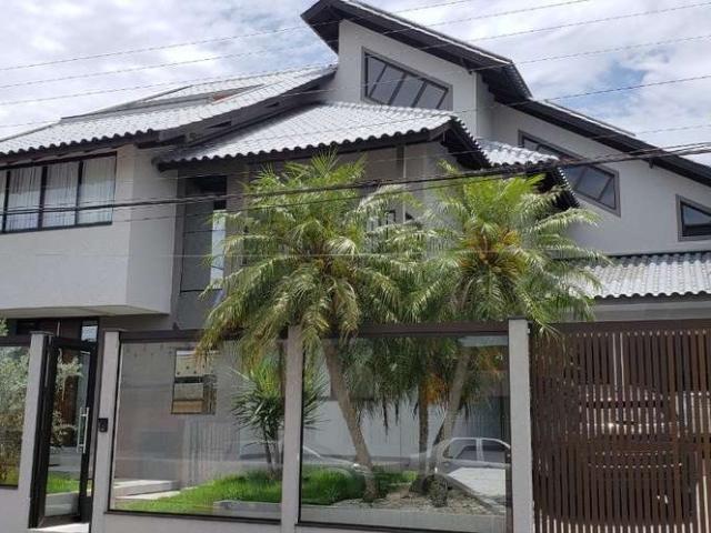Casa / Sobrado para Venda em Florianópolis/SC Balneário 4 Quartos