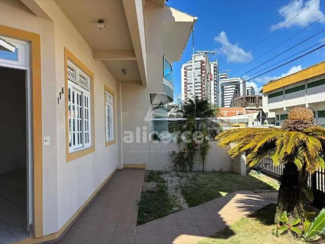Casa / Sobrado para Venda em Florianópolis/SC Balneário 5 Quartos