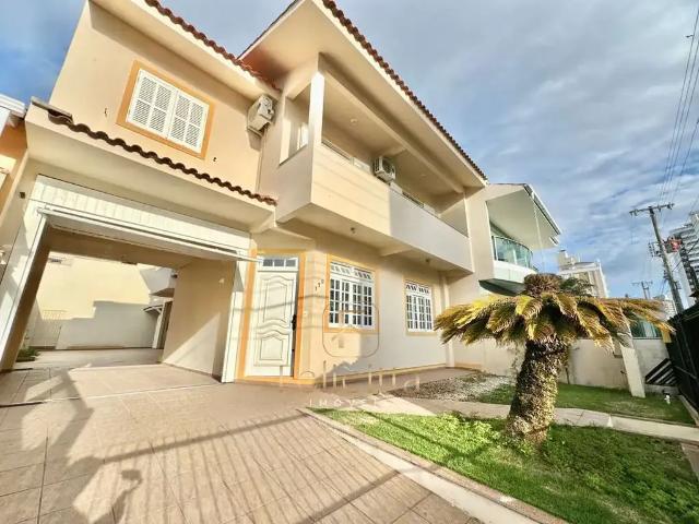 Casa / Sobrado para Venda em Florianópolis/SC Balneário 5 Quartos
