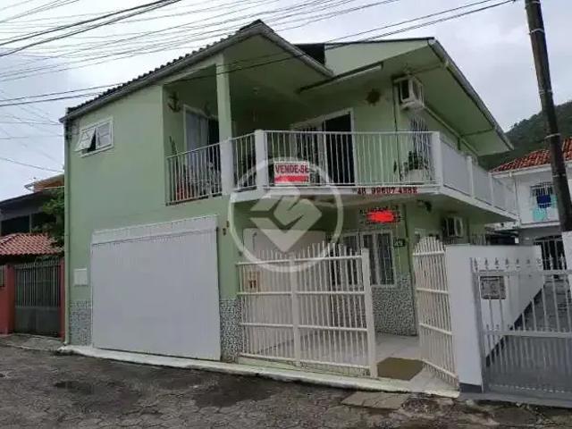 Casa / Sobrado para Venda em Florianópolis/SC Barra da Lagoa 3 Quartos