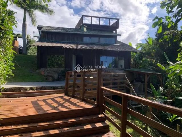 Casa / Sobrado para Venda em Florianópolis/SC Barra da Lagoa 3 Quartos
