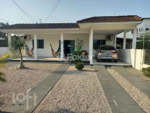 Casa / Sobrado para Venda em Florianópolis/SC Barra da Lagoa 3 Quartos