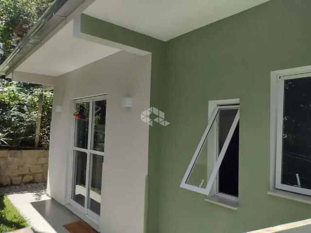 Casa / Sobrado para Venda em Florianópolis/SC Barra da Lagoa 2 Quartos