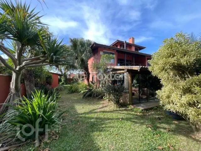 Casa / Sobrado para Venda em Florianópolis/SC Barra da Lagoa 4 Quartos