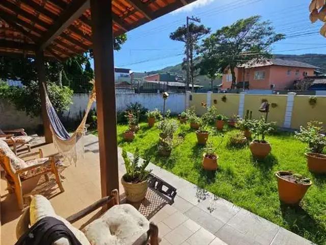 Casa / Sobrado para Venda em Florianópolis/SC Barra da Lagoa 4 Quartos