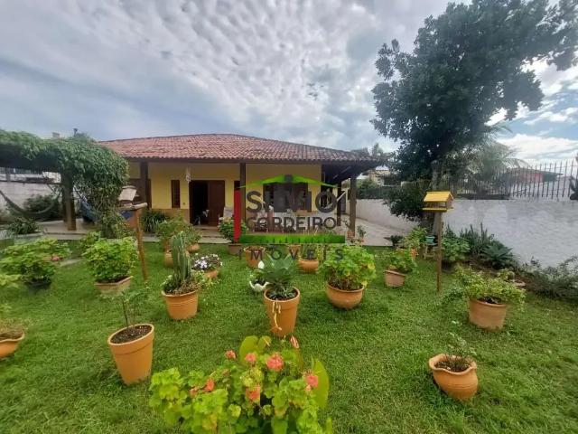 Casa / Sobrado para Venda em Florianópolis/SC Barra da Lagoa 5 Quartos