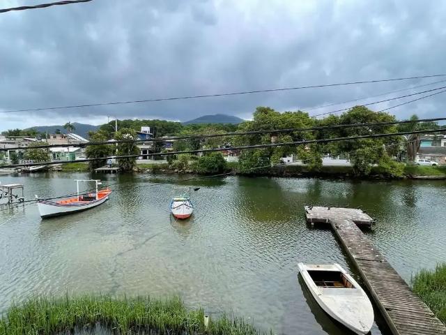Casa / Sobrado para Venda em Florianópolis/SC Barra da Lagoa 8 Quartos