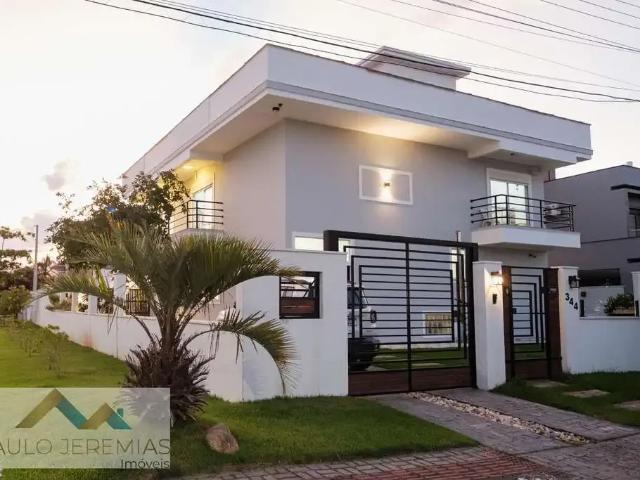 Casa / Sobrado para Venda em Florianópolis/SC Daniela 5 Quartos