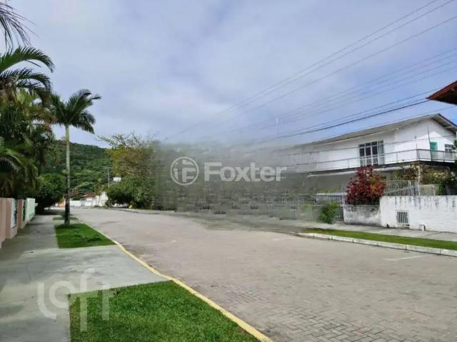 Casa / Sobrado para Venda em Florianópolis/SC Daniela 6 Quartos