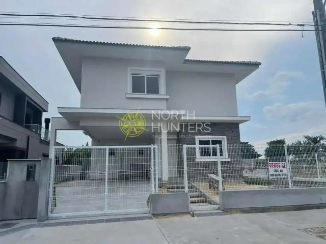 Casa / Sobrado para Venda em Florianópolis/SC Daniela 3 Quartos