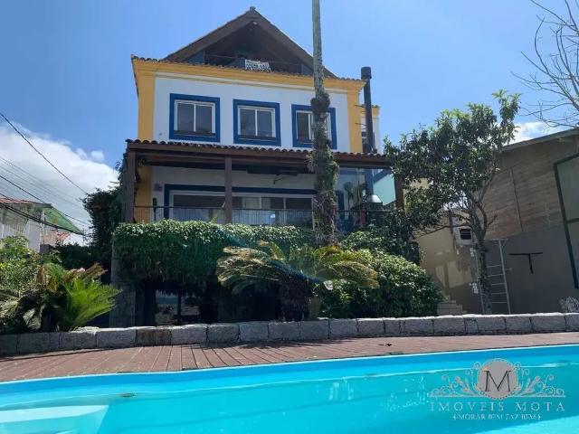 Casa / Sobrado para Venda em Florianópolis/SC Estreito 4 Quartos