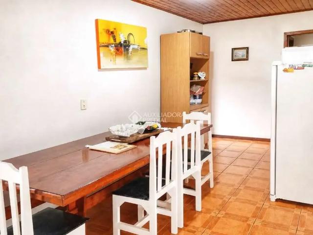 Casa / Sobrado para Venda em Florianópolis/SC Estreito 6 Quartos